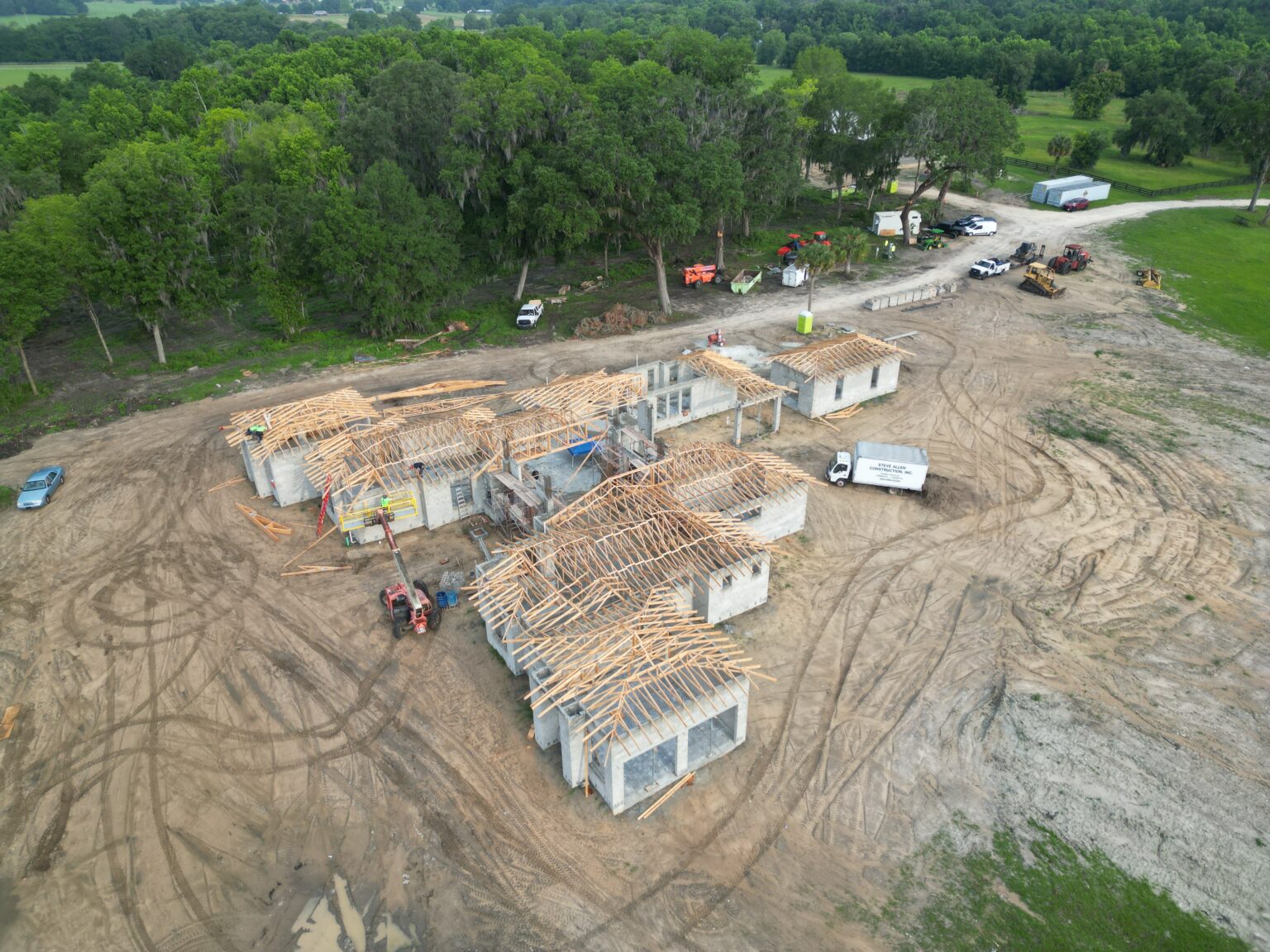 L. Luxury Residence - Tallen Builders